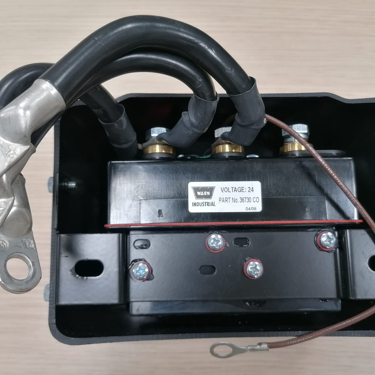 Compact Fuse Box WARN 24V - With Cables (36942) – Landy Cars